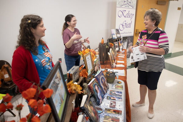 Catholic writers find encouragement, support for one another in giving ...